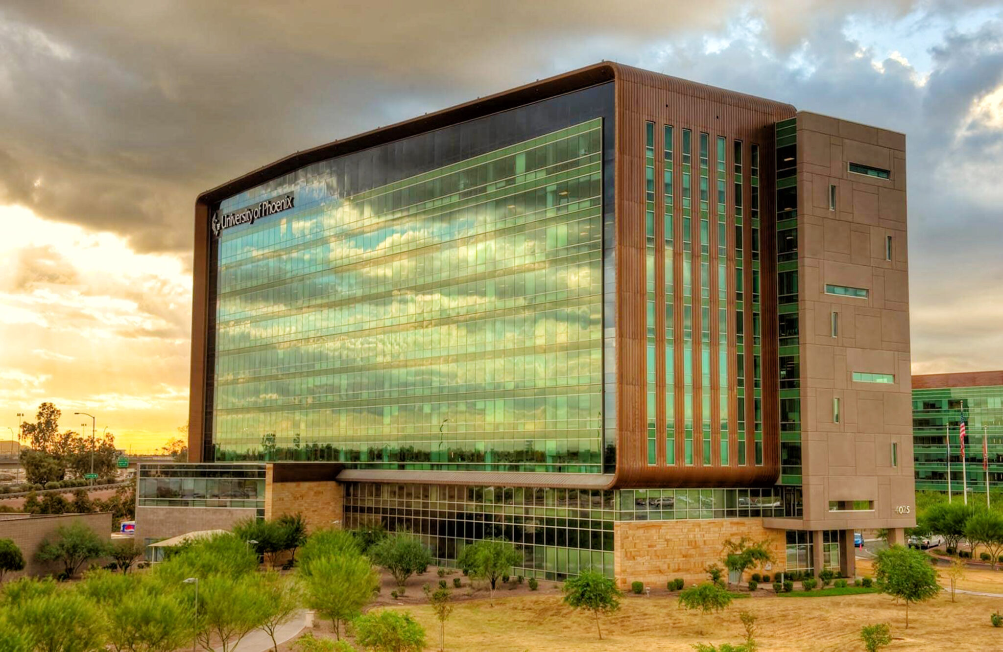 Apollo Group Riverpoint Center - Dibble