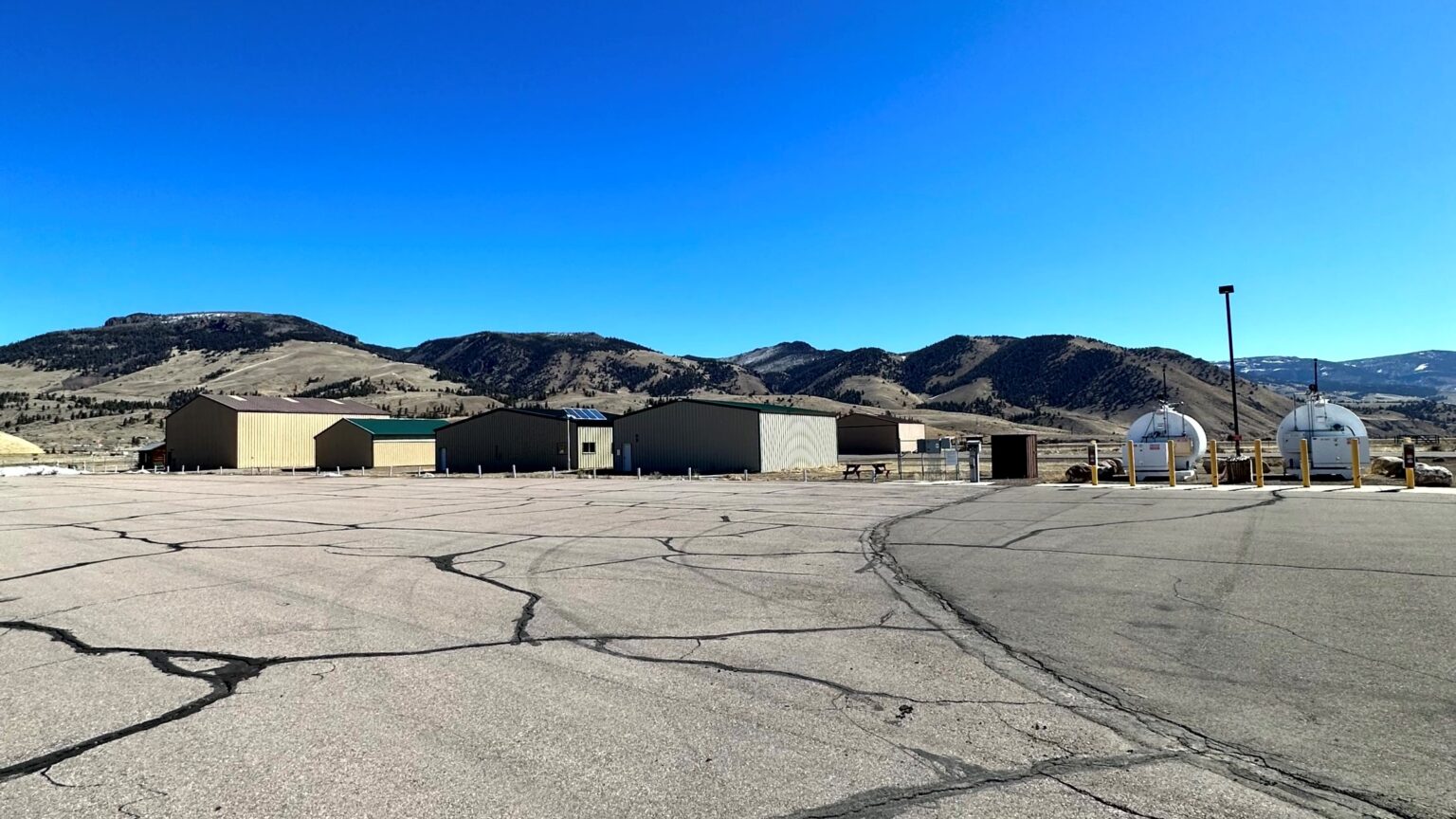 Mineral County Memorial Airport - Dibble