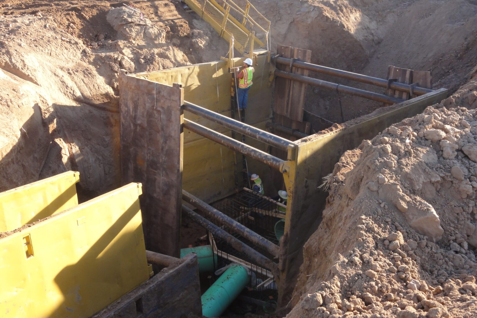 Designing Large Custom Sewer Structures - Dibble