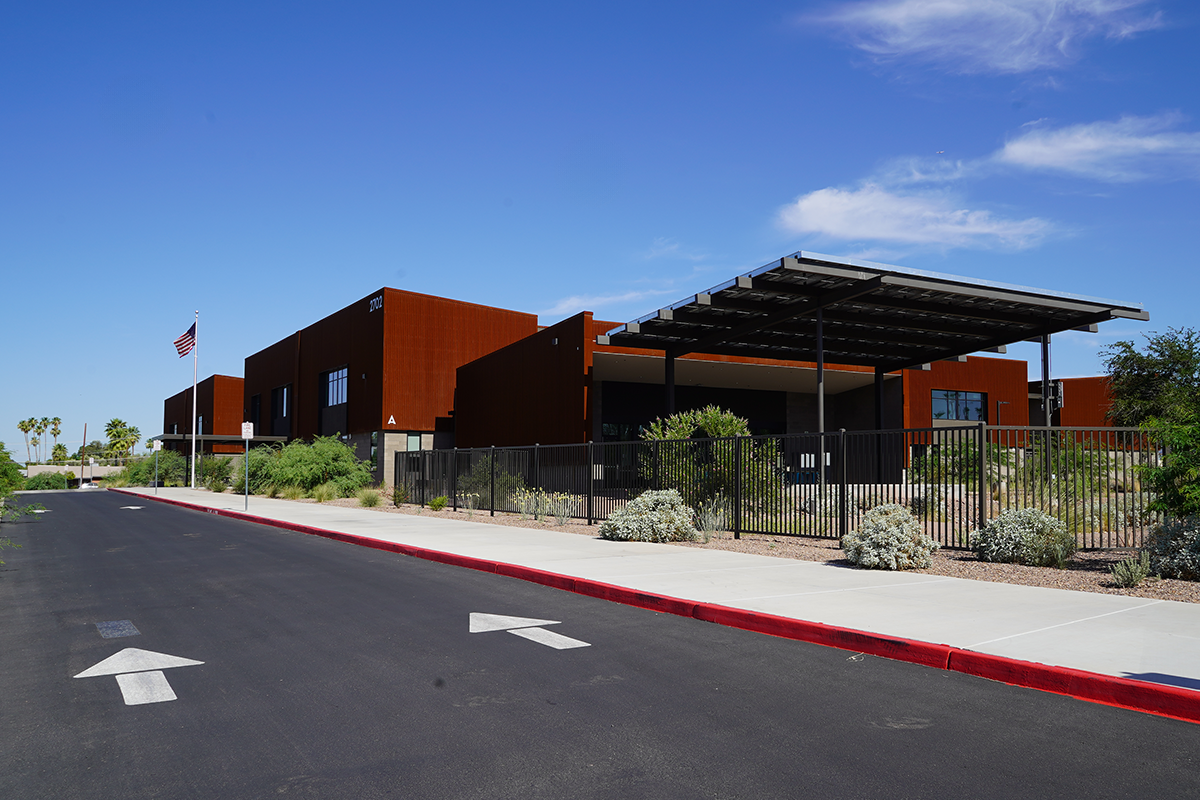 Creighton Elementary School District: Larry C. Kennedy School - Dibble